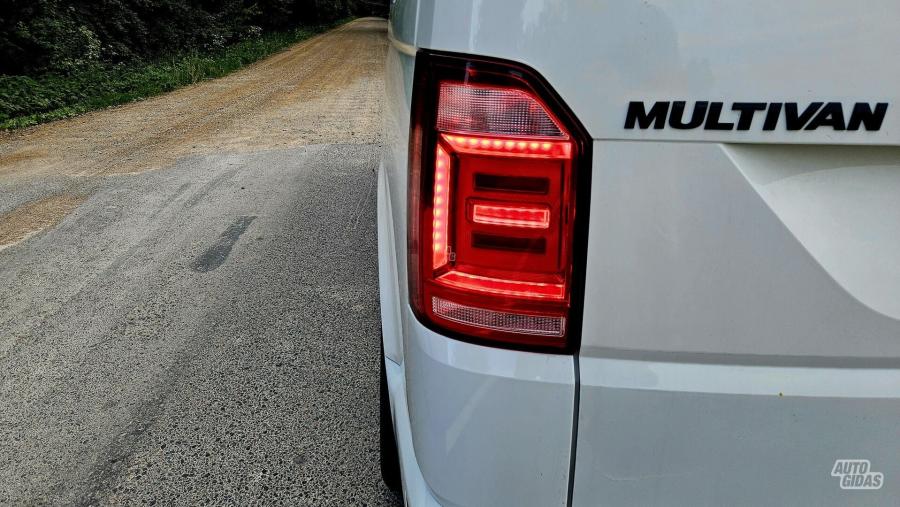 Volkswagen Multivan 2017 Kaišiadorys, ar dzinēja tilpumu 2.00 L un nobraukumu 280 tūkst. km par 17200 €, foto 17 vietnē AUTOMOTO.COM.LV