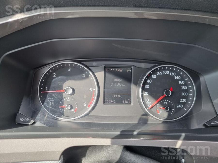 Volkswagen Multivan 2019 in Riga, with an engine capacity of 2.00 L and mileage of 167 thousand km for 27900 €, photo 7 on AUTOMOTO.COM.LV