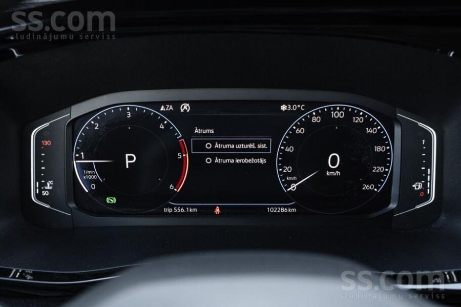 Volkswagen Multivan 2020 in Riga, with an engine capacity of 2.00 L and mileage of 102 thousand km for 39900 €, photo 10 on AUTOMOTO.COM.LV