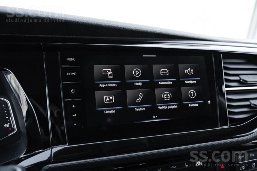 Volkswagen Multivan 2020 in Riga, with an engine capacity of 2.00 L and mileage of 102 thousand km for 39900 €, photo 15 on AUTOMOTO.COM.LV