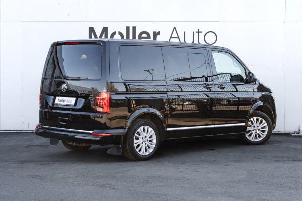 Volkswagen Multivan 2020 in Riga, with an engine capacity of 2.00 L and mileage of 102 thousand km for 39900 €, photo 3 on AUTOMOTO.COM.LV