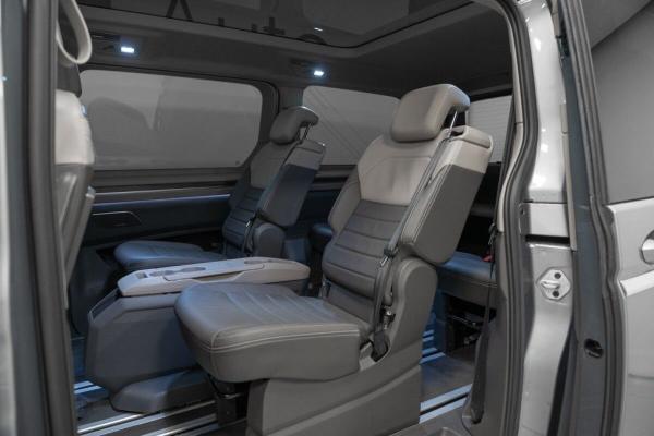 Volkswagen Multivan 2022 Viļņa, ar dzinēja tilpumu 2.00 L un nobraukumu 115 tūkst. km par 42500 €, foto 7 vietnē AUTOMOTO.COM.LV