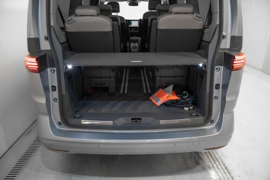 Volkswagen Multivan 2022 Viļņa, ar dzinēja tilpumu 2.00 L un nobraukumu 115 tūkst. km par 42500 €, foto 31 vietnē AUTOMOTO.COM.LV