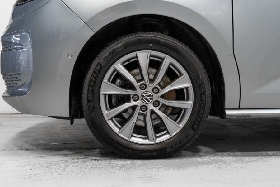 Volkswagen Multivan 2022 Viļņa, ar dzinēja tilpumu 2.00 L un nobraukumu 115 tūkst. km par 42500 €, foto 33 vietnē AUTOMOTO.COM.LV