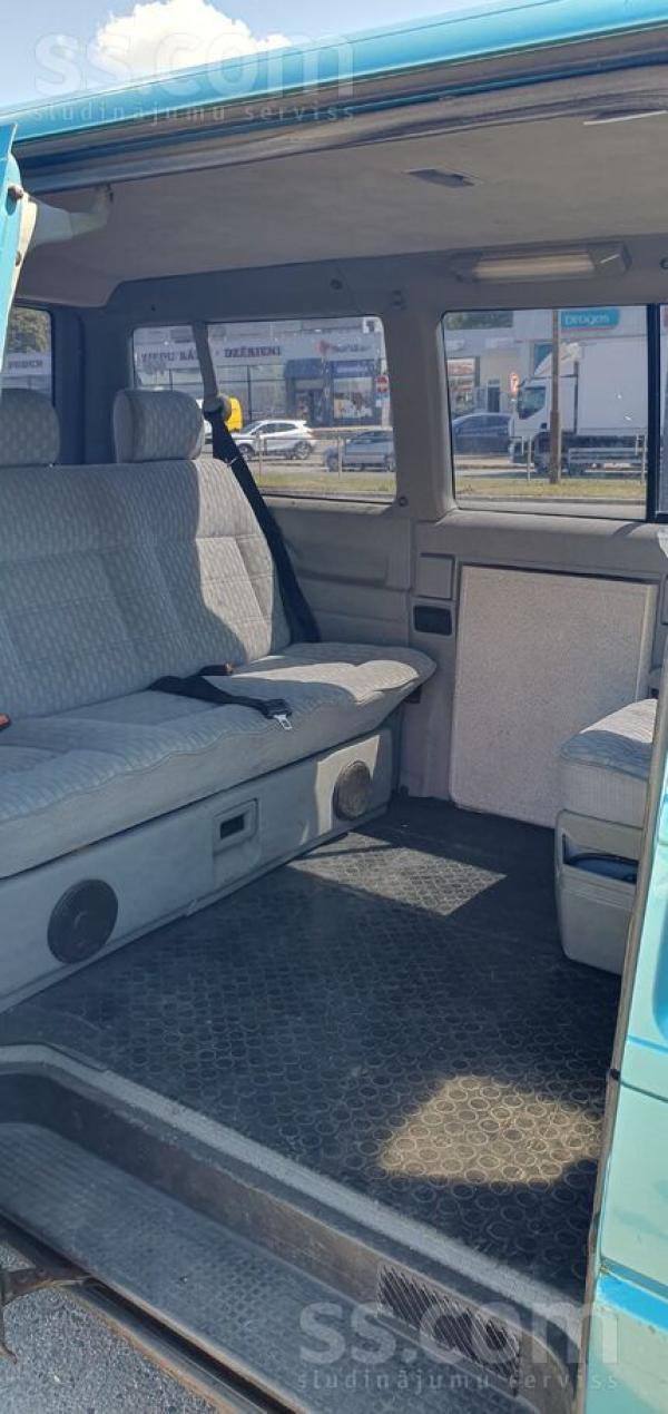 Volkswagen Multivan 1992 Rīga, ar dzinēja tilpumu 1.90 L un nobraukumu 325 tūkst. km par 3850 €, foto 7 vietnē AUTOMOTO.COM.LV