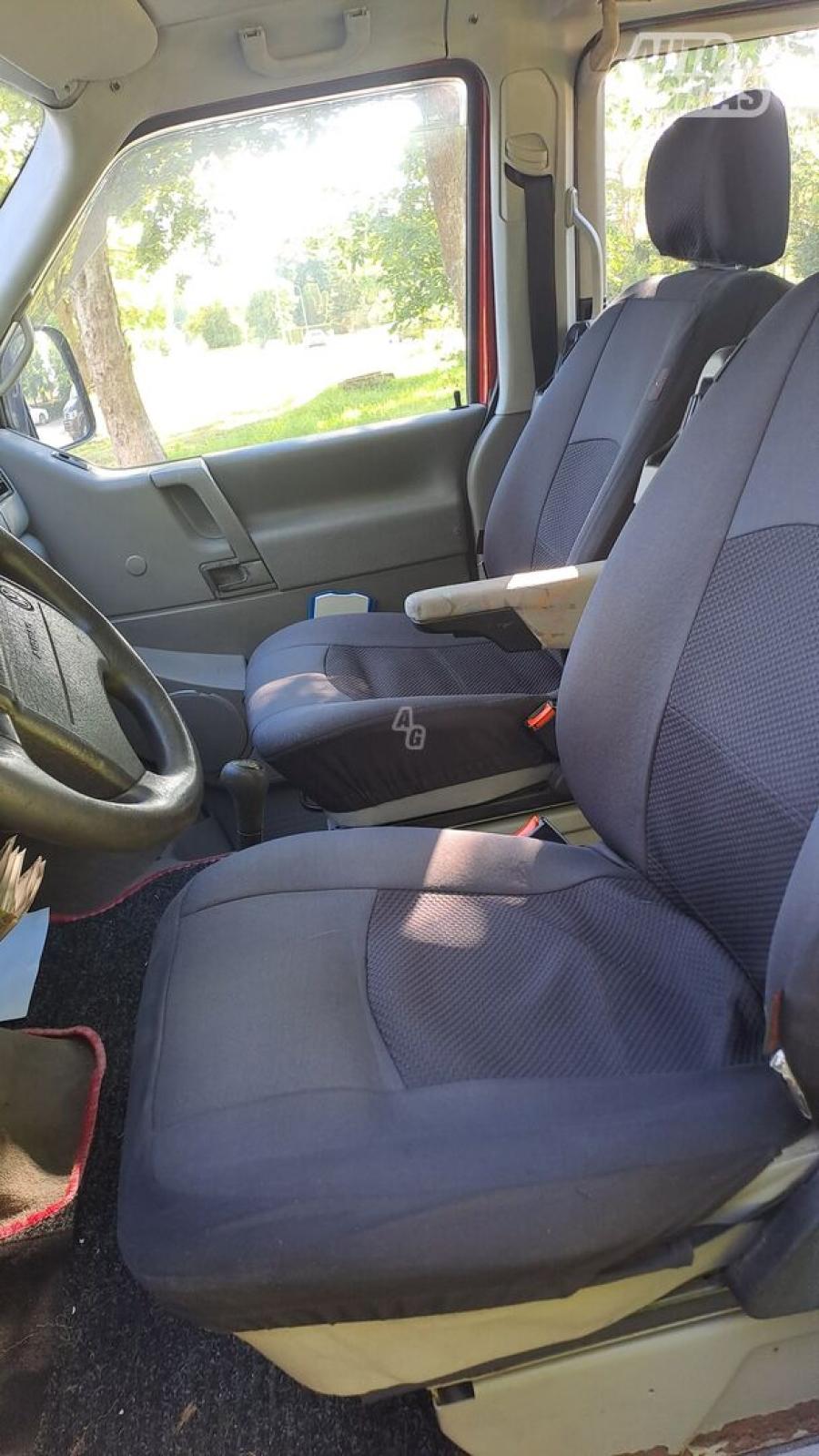 Volkswagen Multivan 1996 Viļņa, ar dzinēja tilpumu 2.50 L un nobraukumu 408 tūkst. km par 3900 €, foto 17 vietnē AUTOMOTO.COM.LV