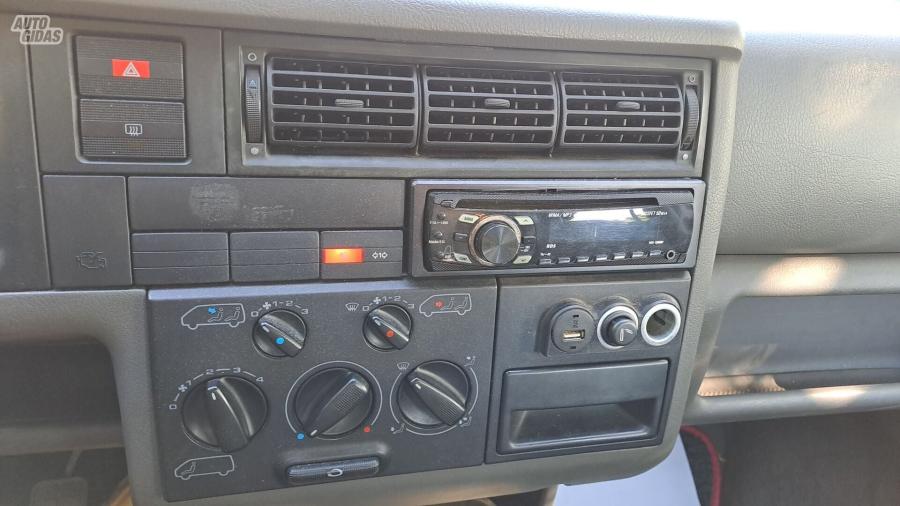 Volkswagen Multivan 1996 Viļņa, ar dzinēja tilpumu 2.50 L un nobraukumu 408 tūkst. km par 3900 €, foto 19 vietnē AUTOMOTO.COM.LV