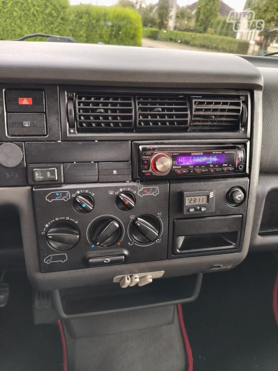 Volkswagen Multivan 1997 Joniškis, ar dzinēja tilpumu 2.50 L un nobraukumu 331 tūkst. km par 4444 €, foto 27 vietnē AUTOMOTO.COM.LV