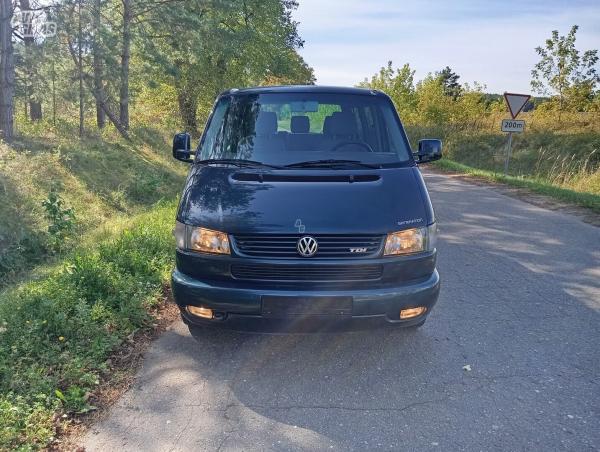 Volkswagen Multivan 2002 in Vievis, with an engine capacity of 2.50 L and mileage of 400 thousand km for 6500 €, photo 5 on AUTOMOTO.COM.LV