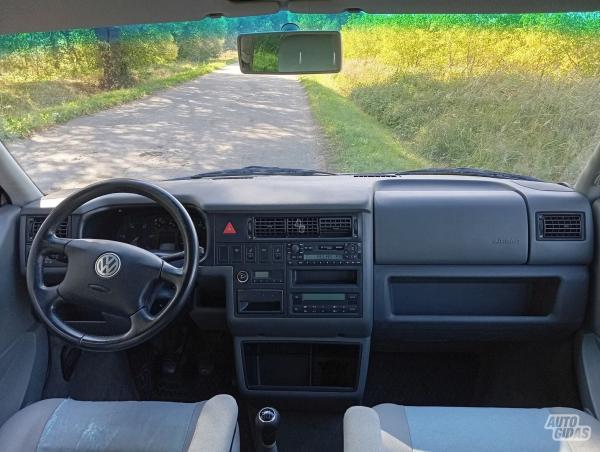 Volkswagen Multivan 2002 in Vievis, with an engine capacity of 2.50 L and mileage of 400 thousand km for 6500 €, photo 9 on AUTOMOTO.COM.LV