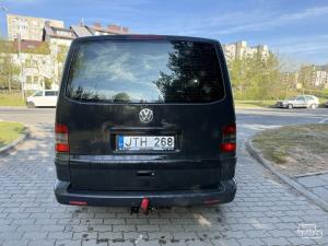 Volkswagen Multivan 2004 Viļņa, ar dzinēja tilpumu 2.50 L un nobraukumu 420 tūkst. km par 4500 €, foto 4 vietnē AUTOMOTO.COM.LV