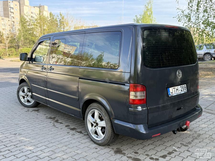 Volkswagen Multivan 2004 Viļņa, ar dzinēja tilpumu 2.50 L un nobraukumu 420 tūkst. km par 4500 €, foto 5 vietnē AUTOMOTO.COM.LV
