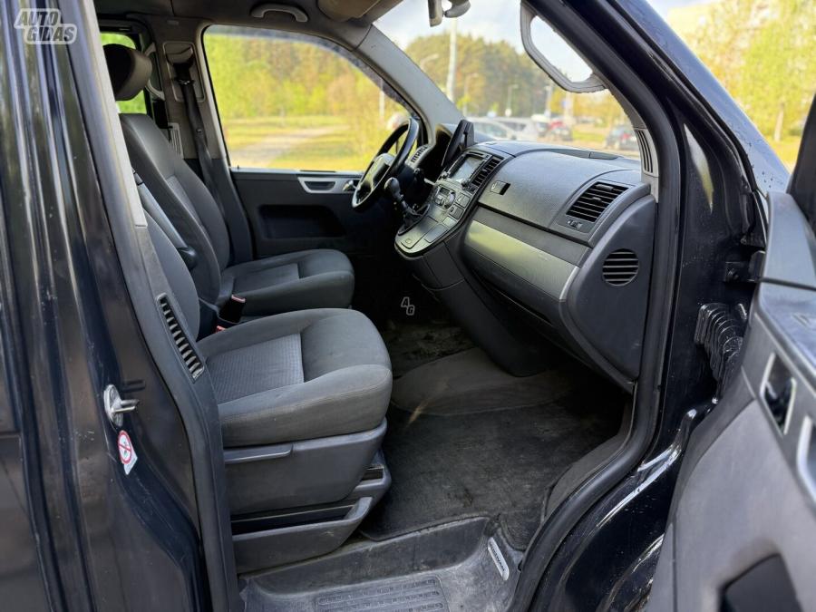 Volkswagen Multivan 2004 Viļņa, ar dzinēja tilpumu 2.50 L un nobraukumu 420 tūkst. km par 4500 €, foto 10 vietnē AUTOMOTO.COM.LV