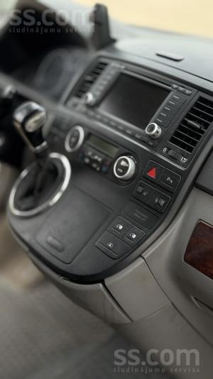 Volkswagen Multivan 2004 in Bauska, with an engine capacity of 2.50 L and mileage of 356 thousand km for 4999 €, photo 6 on AUTOMOTO.COM.LV