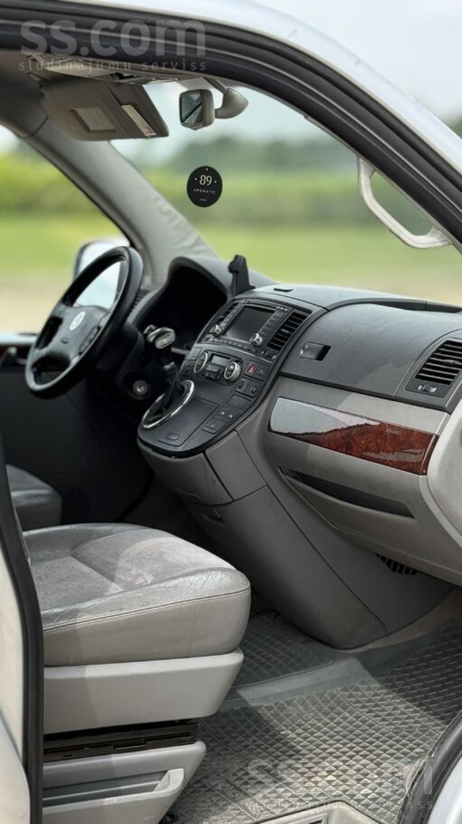 Volkswagen Multivan 2004 in Bauska, with an engine capacity of 2.50 L and mileage of 356 thousand km for 4999 €, photo 8 on AUTOMOTO.COM.LV