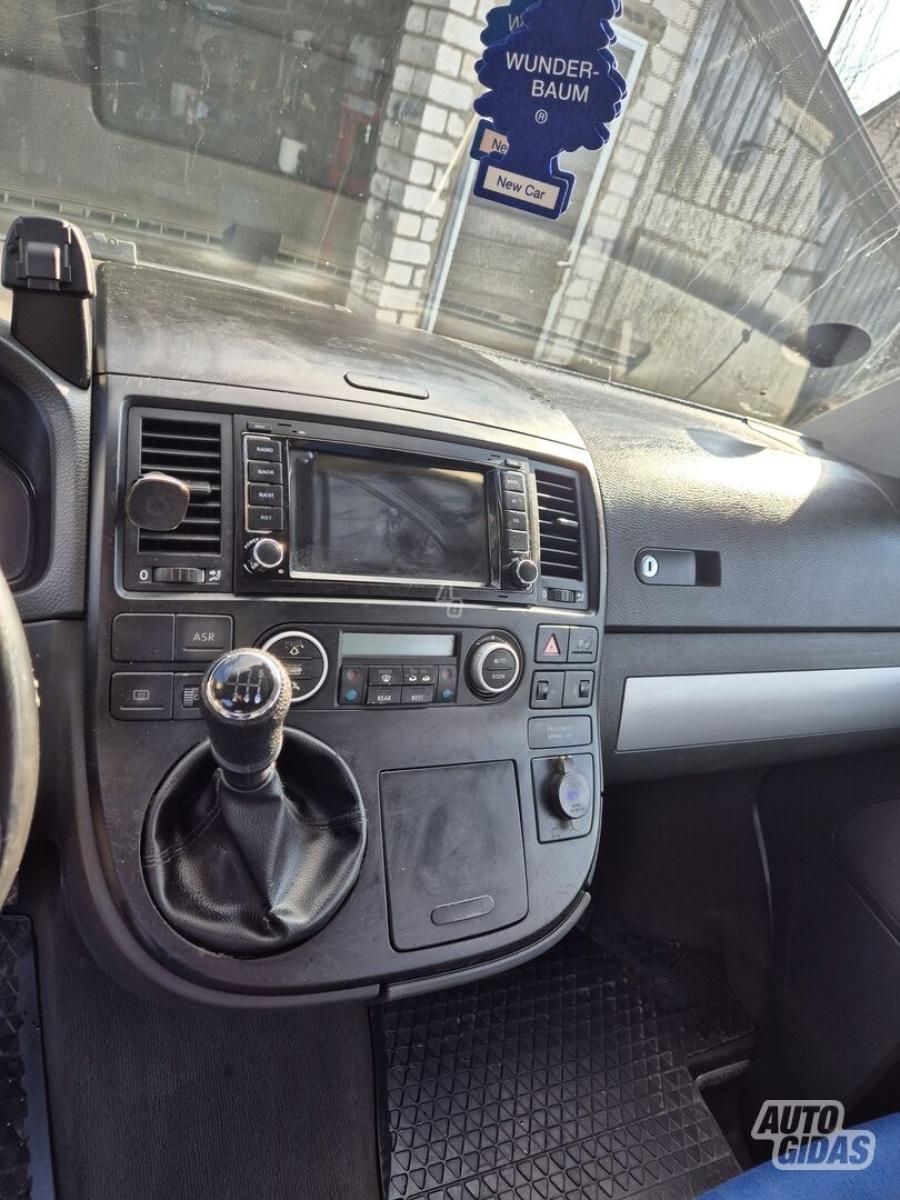 Volkswagen Multivan 2004 Radviliškis, ar dzinēja tilpumu 2.50 L un nobraukumu 285 tūkst. km par 6699 €, foto 5 vietnē AUTOMOTO.COM.LV