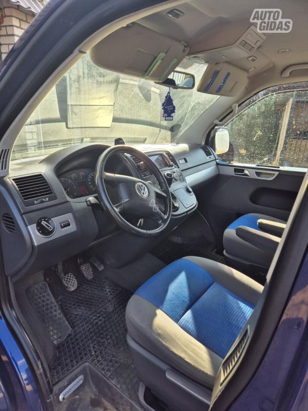 Volkswagen Multivan 2004 Radviliškis, ar dzinēja tilpumu 2.50 L un nobraukumu 285 tūkst. km par 6699 €, foto 9 vietnē AUTOMOTO.COM.LV