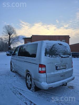 Volkswagen Multivan 2006 Valmiera, ar dzinēja tilpumu 2.50 L un nobraukumu 322 tūkst. km par 4300 €, foto 4 vietnē AUTOMOTO.COM.LV