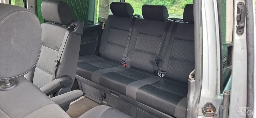 Volkswagen Multivan 2006 in Vilnius, with an engine capacity of 2.50 L and mileage of 380 thousand km for 3950 €, photo 12 on AUTOMOTO.COM.LV