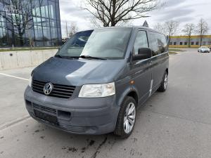 Volkswagen Multivan 2007 in Panevezys, with an engine capacity of 1.90 L and mileage of 423 thousand km for 4999 €, photo 3 on AUTOMOTO.COM.LV