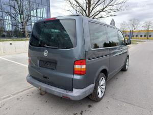 Volkswagen Multivan 2007 in Panevezys, with an engine capacity of 1.90 L and mileage of 423 thousand km for 4999 €, photo 6 on AUTOMOTO.COM.LV