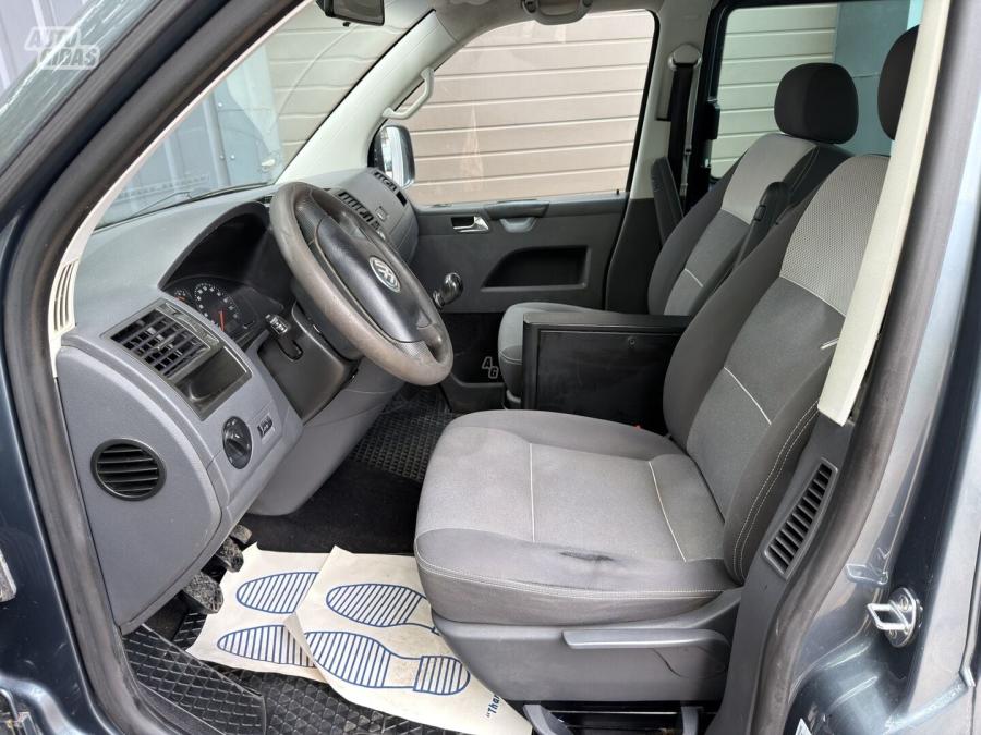Volkswagen Multivan 2007 in Panevezys, with an engine capacity of 1.90 L and mileage of 423 thousand km for 4999 €, photo 10 on AUTOMOTO.COM.LV