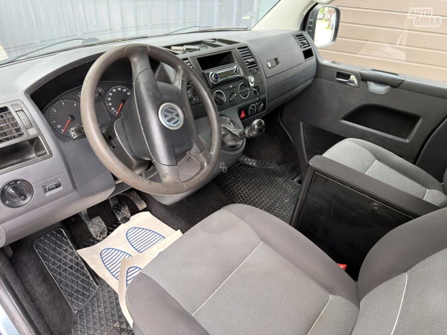 Volkswagen Multivan 2007 in Panevezys, with an engine capacity of 1.90 L and mileage of 423 thousand km for 4999 €, photo 11 on AUTOMOTO.COM.LV