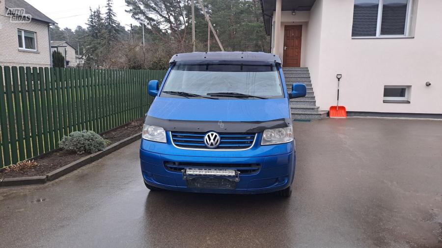 Volkswagen Multivan 2008 in Vilnius, with an engine capacity of 2.50 L and mileage of 369 thousand km for 8550 €, photo 1 on AUTOMOTO.COM.LV