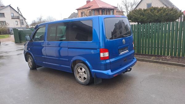 Volkswagen Multivan 2008 Viļņa, ar dzinēja tilpumu 2.50 L un nobraukumu 369 tūkst. km par 8550 €, foto 10 vietnē AUTOMOTO.COM.LV