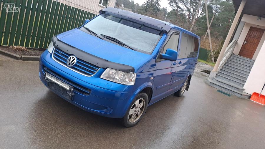 Volkswagen Multivan 2008 in Vilnius, with an engine capacity of 2.50 L and mileage of 369 thousand km for 8550 €, photo 14 on AUTOMOTO.COM.LV