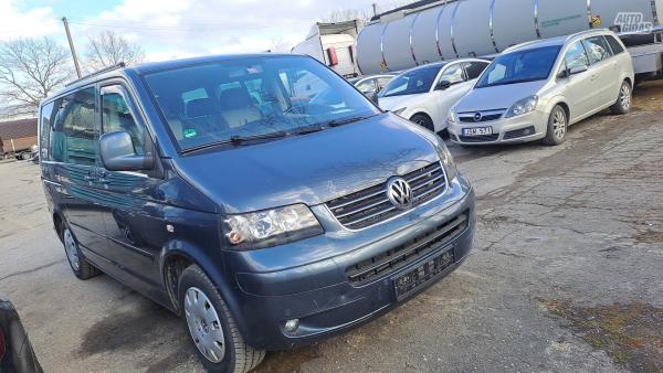 Volkswagen Multivan 2008 in Vilnius, with an engine capacity of 2.50 L and mileage of 289 thousand km for 9500 €, photo 2 on AUTOMOTO.COM.LV