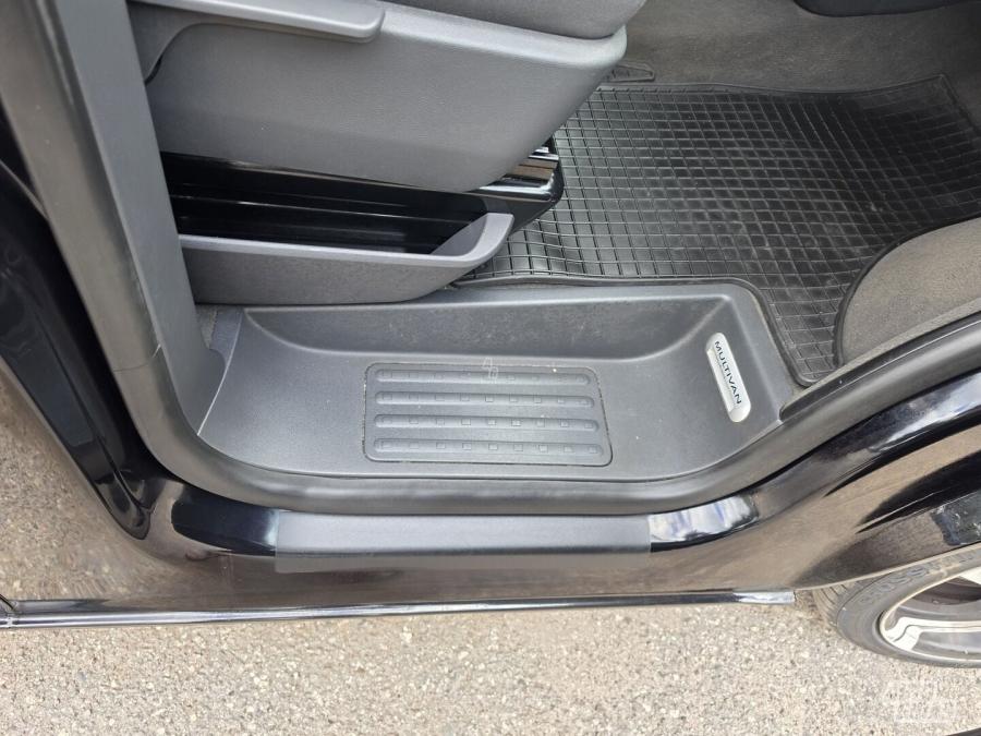 Volkswagen Multivan 2009 in Vilnius, with an engine capacity of 2.00 L and mileage of 309 thousand km for 12500 €, photo 23 on AUTOMOTO.COM.LV