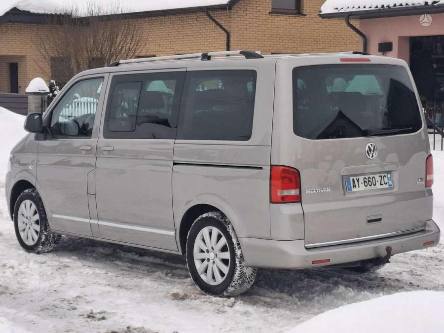 Volkswagen Multivan 2010 Tauragė, ar dzinēja tilpumu 2.00 L un nobraukumu 318 tūkst. km par 12950 €, foto 3 vietnē AUTOMOTO.COM.LV