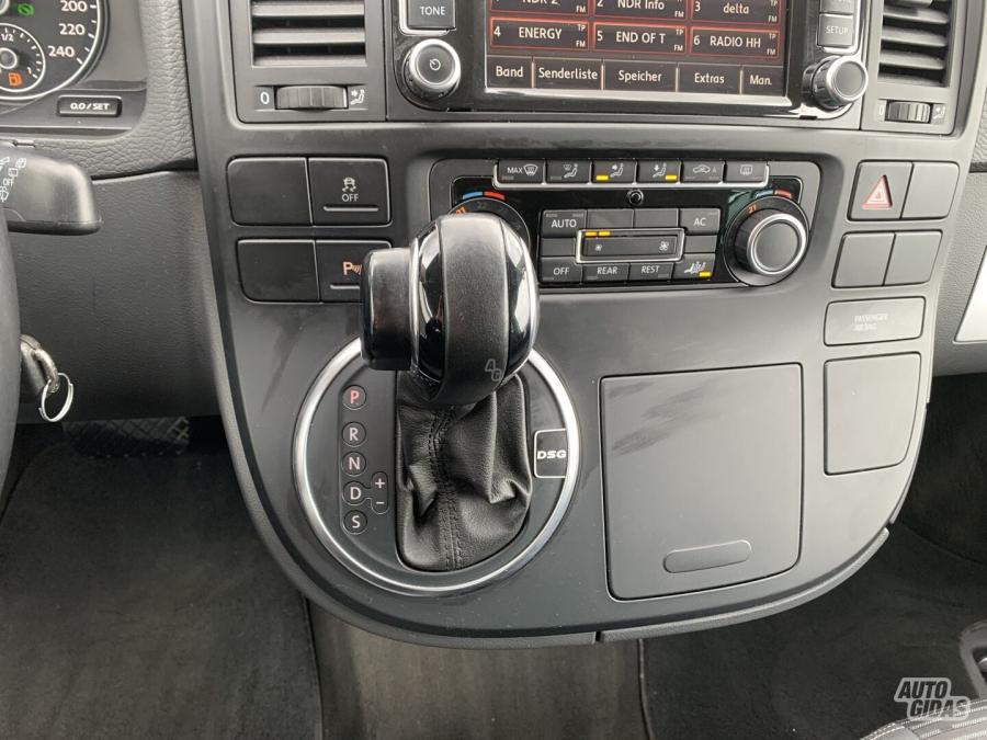 Volkswagen Multivan 2010 Kauņa, ar dzinēja tilpumu 2.00 L un nobraukumu 194 tūkst. km par 13999 €, foto 29 vietnē AUTOMOTO.COM.LV