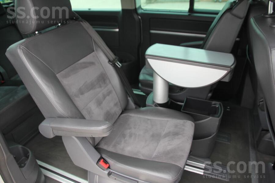 Volkswagen Multivan 2010 Tukums, ar dzinēja tilpumu 2.00 L un nobraukumu 238 tūkst. km par 14990 €, foto 17 vietnē AUTOMOTO.COM.LV