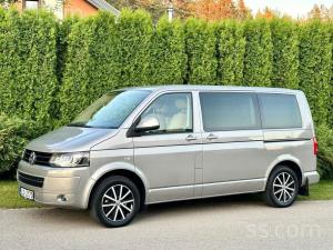 Volkswagen Multivan 2013 in Riga, with an engine capacity of 2.00 L and mileage of 259 thousand km for 17950 €, photo 3 on AUTOMOTO.COM.LV