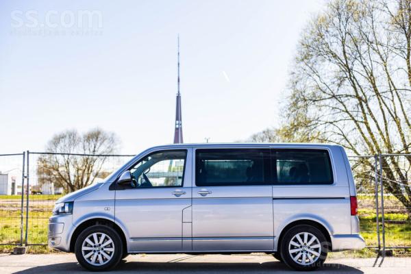 Volkswagen Multivan 2013 in Riga, with an engine capacity of 2.00 L and mileage of 347 thousand km for 16990 €, photo 4 on AUTOMOTO.COM.LV