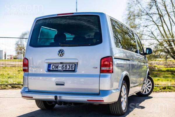 Volkswagen Multivan 2013 Rīga, ar dzinēja tilpumu 2.00 L un nobraukumu 347 tūkst. km par 16990 €, foto 7 vietnē AUTOMOTO.COM.LV