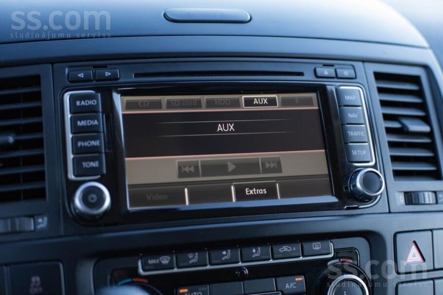 Volkswagen Multivan 2013 Rīga, ar dzinēja tilpumu 2.00 L un nobraukumu 347 tūkst. km par 16990 €, foto 23 vietnē AUTOMOTO.COM.LV
