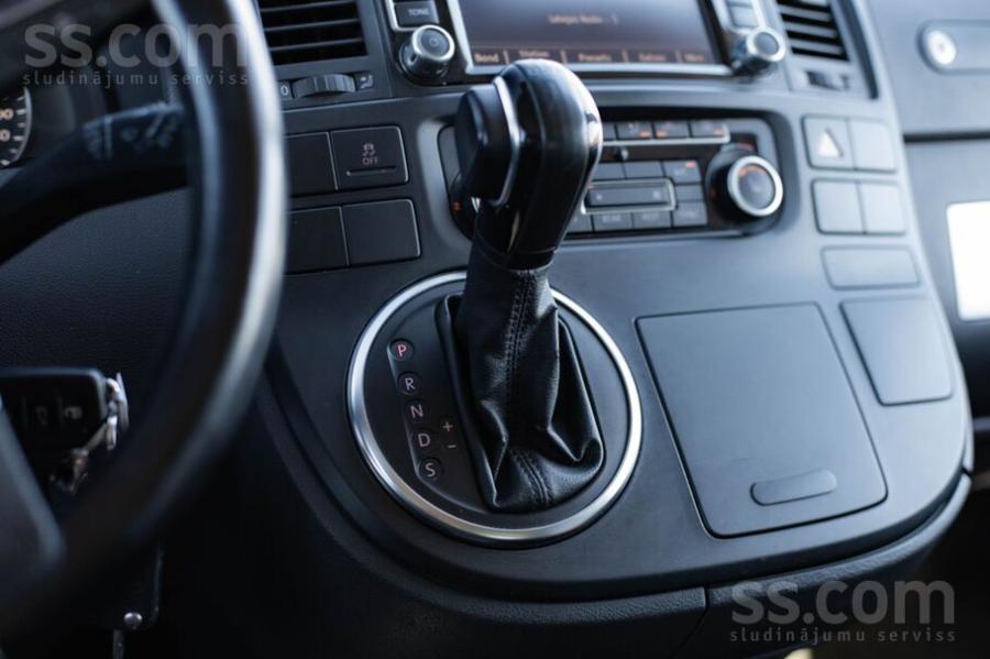 Volkswagen Multivan 2013 Rīga, ar dzinēja tilpumu 2.00 L un nobraukumu 347 tūkst. km par 16990 €, foto 26 vietnē AUTOMOTO.COM.LV