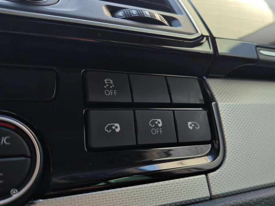 Volkswagen Multivan 2016 in Klaipeda, with an engine capacity of 1.97 L and mileage of 225 thousand km for 26500 €, photo 47 on AUTOMOTO.COM.LV