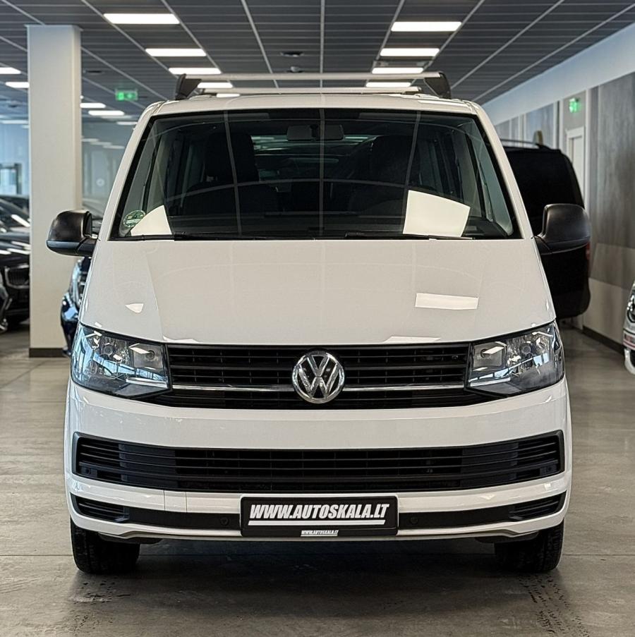 Volkswagen Multivan 2017 Klaipėda, ar dzinēja tilpumu 2.00 L un nobraukumu 297 tūkst. km par 19900 €, foto 2 vietnē AUTOMOTO.COM.LV