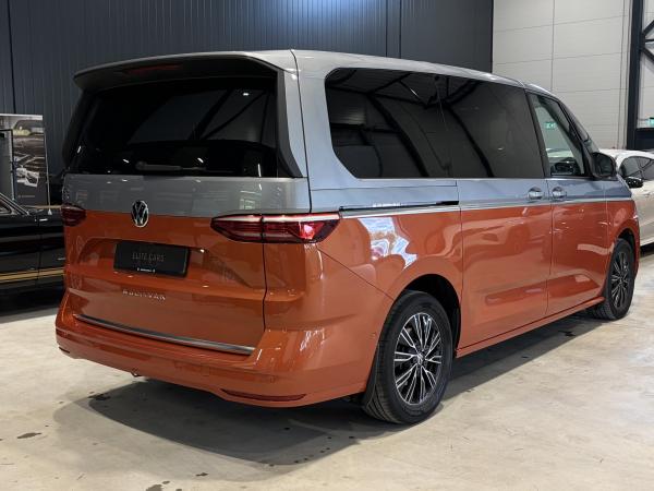 Oranžs Volkswagen Multivan 2022 Rīga, ar dzinēja tilpumu 2.00 L un nobraukumu 86 tūkst. km par 39700 €, foto 4 vietnē AUTOMOTO.COM.LV
