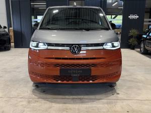 Orange Volkswagen Multivan 2022 in Riga, with an engine capacity of 2.00 L and mileage of 86 thousand km for 39700 €, photo 35 on AUTOMOTO.COM.LV