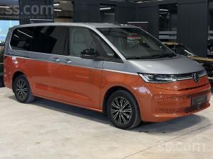 Oranžs Volkswagen Multivan 2022 Rīga, ar dzinēja tilpumu 2.00 L un nobraukumu 86 tūkst. km par 39700 €, foto  vietnē AUTOMOTO.COM.LV
