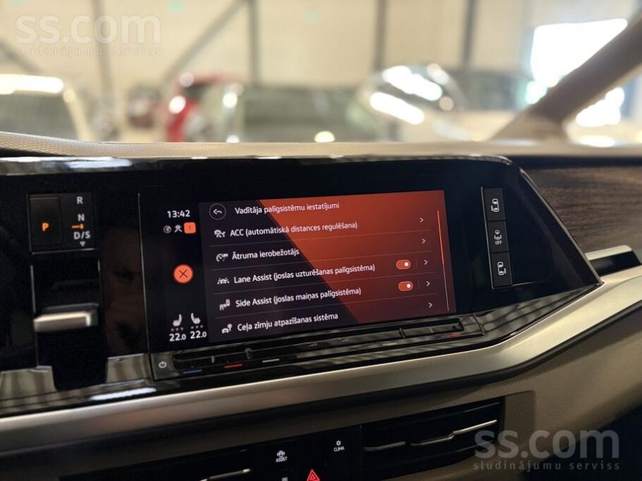 Oranžs Volkswagen Multivan 2022 Rīga, ar dzinēja tilpumu 2.00 L un nobraukumu 86 tūkst. km par 39700 €, foto 15 vietnē AUTOMOTO.COM.LV