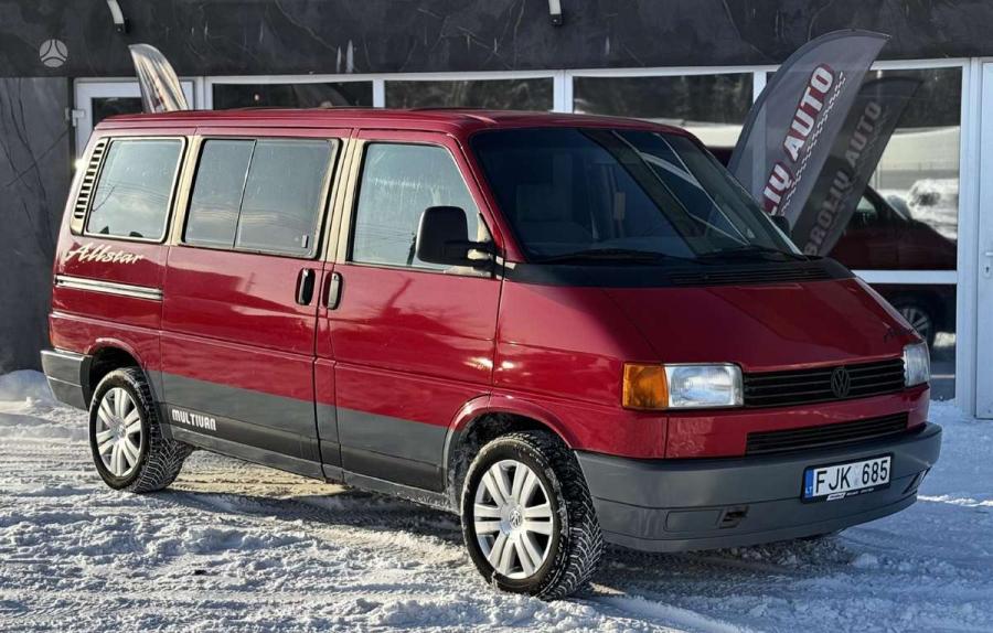 Sarkans Volkswagen Multivan 1996 Radviliškis, ar dzinēja tilpumu 2.40 L un nobraukumu 358 tūkst. km par 3650 €, foto 4 vietnē AUTOMOTO.COM.LV