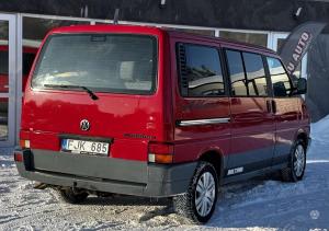 Sarkans Volkswagen Multivan 1996 Radviliškis, ar dzinēja tilpumu 2.40 L un nobraukumu 358 tūkst. km par 3650 €, foto 10 vietnē AUTOMOTO.COM.LV