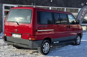 Sarkans Volkswagen Multivan 1996 Radviliškis, ar dzinēja tilpumu 2.40 L un nobraukumu 358 tūkst. km par 3650 €, foto 12 vietnē AUTOMOTO.COM.LV