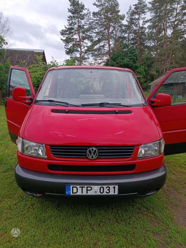 Red Volkswagen Multivan 1996 in Druskininkai, with an engine capacity of 1.90 L and mileage of 537 thousand km for 2200 €, photo 1 on AUTOMOTO.COM.LV